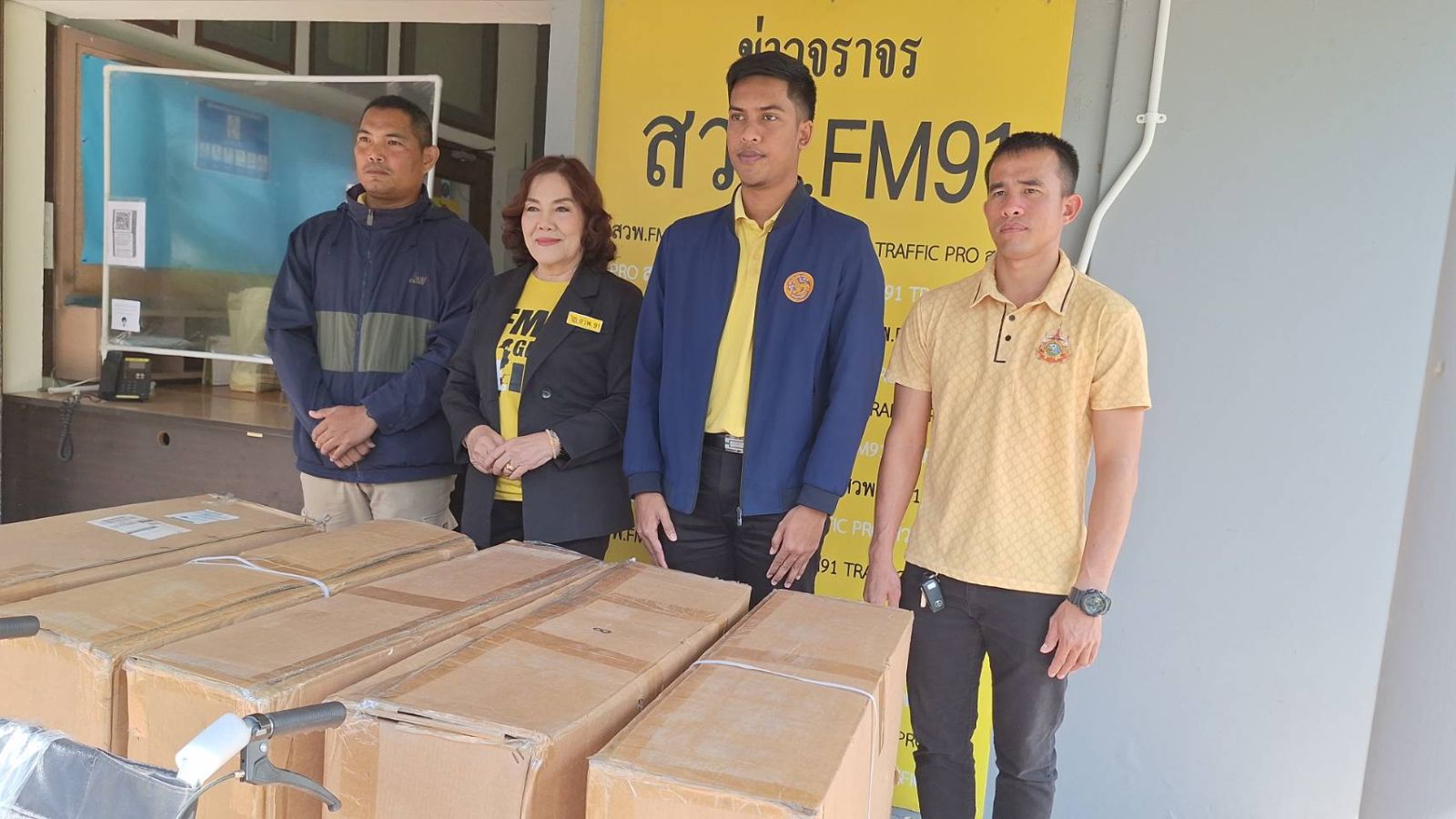 ปลัดอำเภอบางซ้าย รับมอบวีลแชร์ จำนวน 5 คัน มอบให้ผู้ยากไร้ในพื้นที่ จ.พระนครศรีอยุธยา Give Never ...